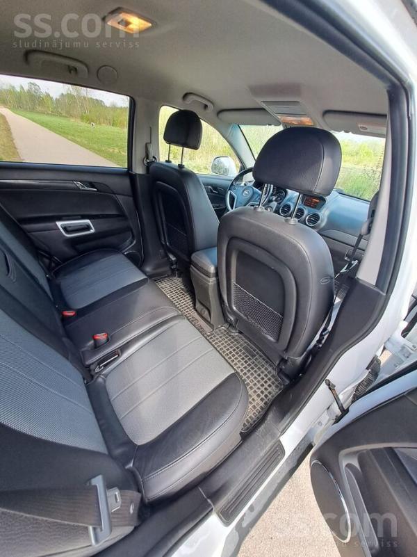Balts Opel Antara 2013 Preiļi, ar dzinēja tilpumu 2.20 L un nobraukumu 256 tūkst. km par 3700 €, foto 8 vietnē AUTOMOTO.COM.LV