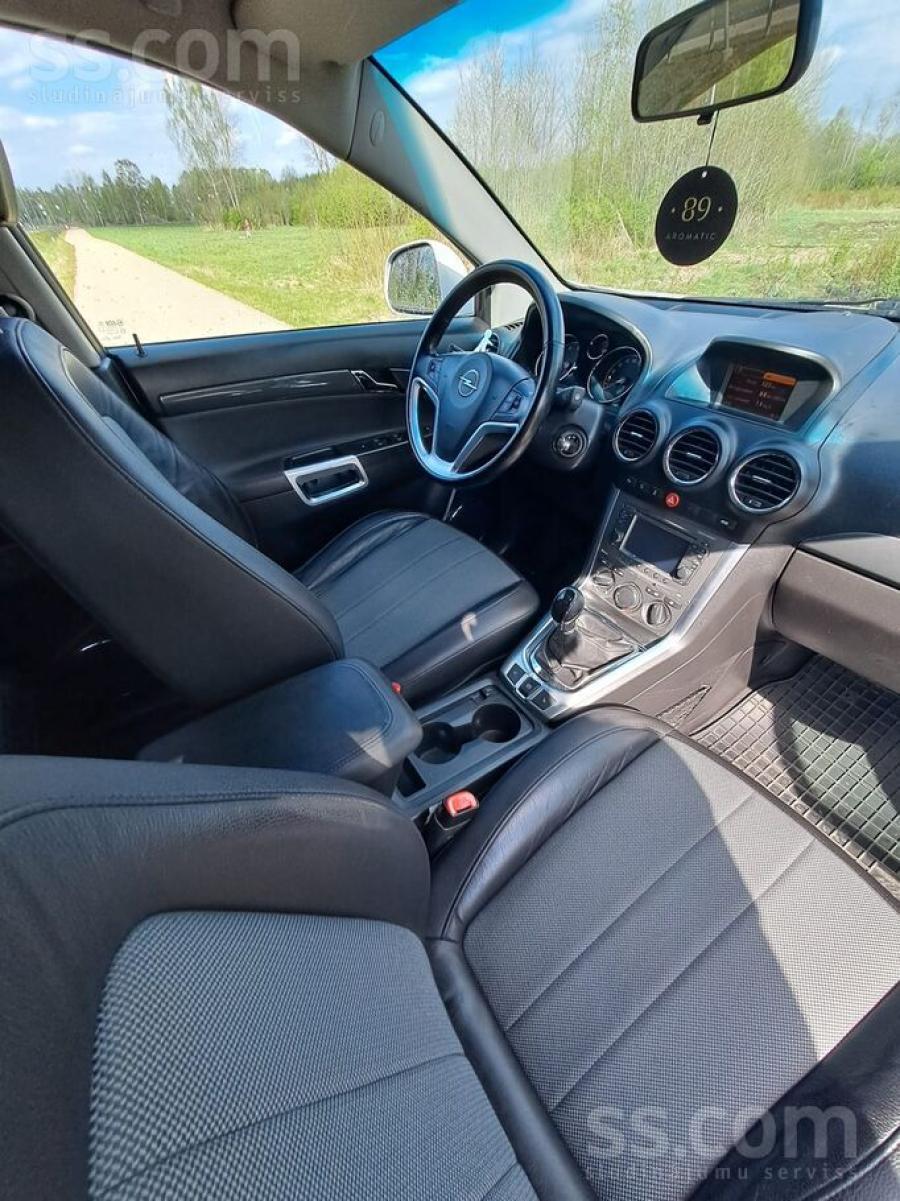 Balts Opel Antara 2013 Preiļi, ar dzinēja tilpumu 2.20 L un nobraukumu 256 tūkst. km par 3700 €, foto 10 vietnē AUTOMOTO.COM.LV