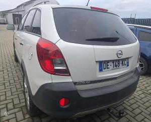 White Opel Antara 2014 in Taurage, with an engine capacity of 2.23 L and mileage of 146 thousand km for 3900 €, photo 4 on AUTOMOTO.COM.LV