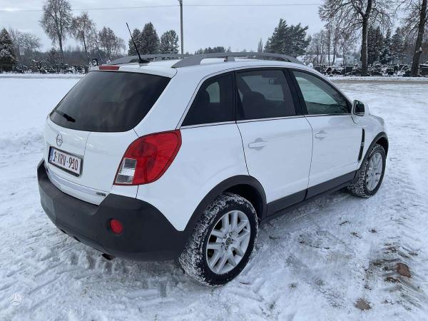 White Opel Antara 2014 in Pasvalys, with an engine capacity of 2.23 L and mileage of 223 thousand km for 4900 €, photo 3 on AUTOMOTO.COM.LV