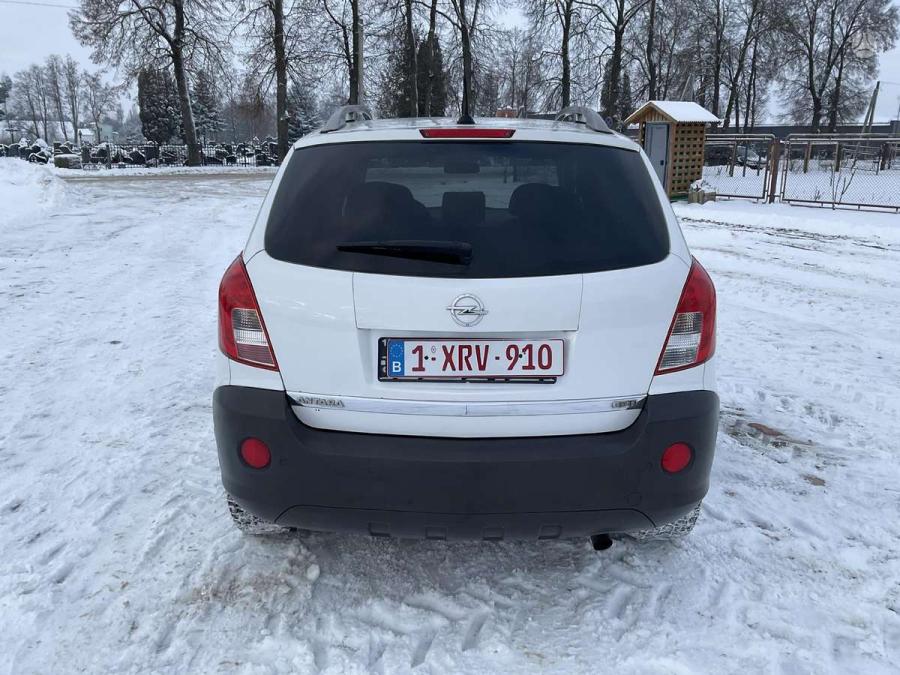 White Opel Antara 2014 in Pasvalys, with an engine capacity of 2.23 L and mileage of 223 thousand km for 4900 €, photo 6 on AUTOMOTO.COM.LV