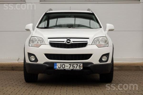 White Opel Antara 2014 in Riga, with an engine capacity of 2.20 L and mileage of 0 thousand km for 4995 €, photo 2 on AUTOMOTO.COM.LV