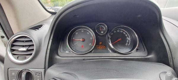 Balts Opel Antara 2014 Viļņa, ar dzinēja tilpumu 2.23 L un nobraukumu 176 tūkst. km par 4500 €, foto 6 vietnē AUTOMOTO.COM.LV