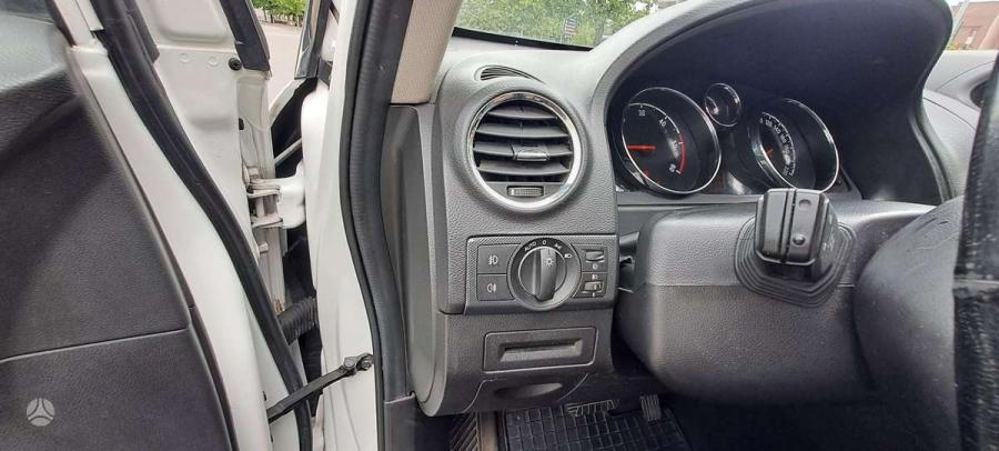 Balts Opel Antara 2014 Viļņa, ar dzinēja tilpumu 2.23 L un nobraukumu 176 tūkst. km par 4500 €, foto 13 vietnē AUTOMOTO.COM.LV