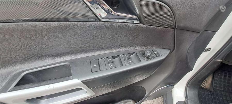 Balts Opel Antara 2014 Viļņa, ar dzinēja tilpumu 2.23 L un nobraukumu 176 tūkst. km par 4500 €, foto 14 vietnē AUTOMOTO.COM.LV