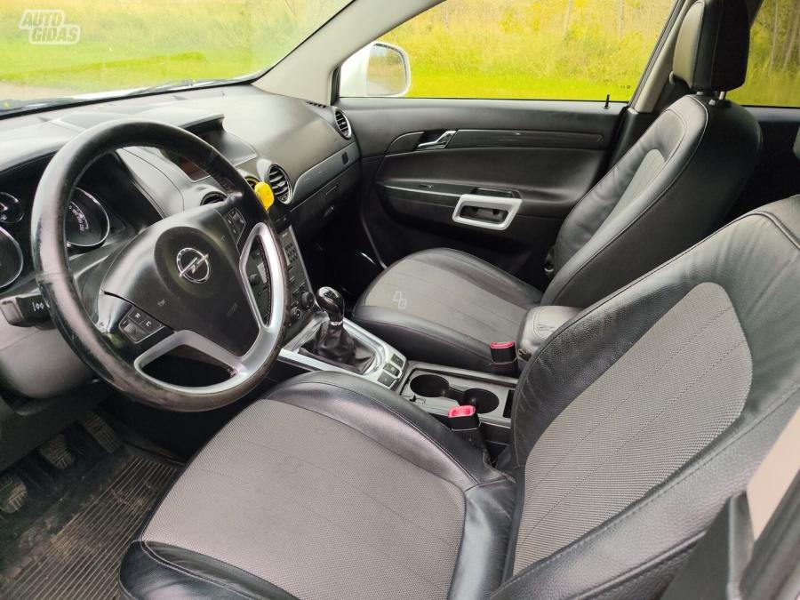White Opel Antara 2014 in Utena, with an engine capacity of 2.20 L and mileage of 255 thousand km for 3450 €, photo 11 on AUTOMOTO.COM.LV