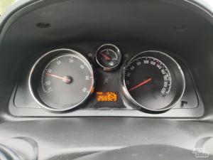 White Opel Antara 2014 in Utena, with an engine capacity of 2.20 L and mileage of 255 thousand km for 3450 €, photo 16 on AUTOMOTO.COM.LV