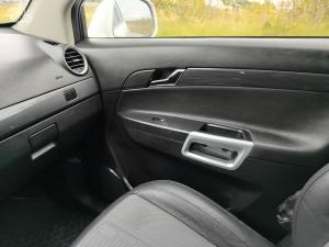 White Opel Antara 2014 in Utena, with an engine capacity of 2.20 L and mileage of 255 thousand km for 3450 €, photo 17 on AUTOMOTO.COM.LV