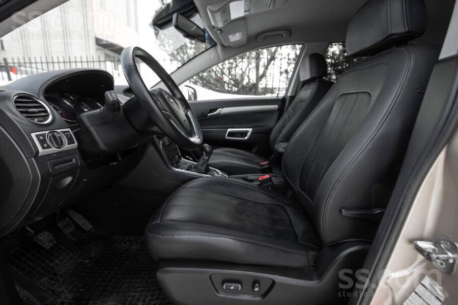 Yellow Opel Antara 2011 in Tukums, with an engine capacity of 2.20 L and mileage of 0 thousand km for 5500 €, photo 15 on AUTOMOTO.COM.LV
