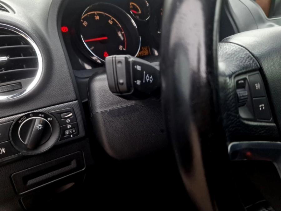 Dzeltens Opel Antara 2012 Rīga, ar dzinēja tilpumu 2.20 L un nobraukumu 235 tūkst. km par 6000 €, foto 21 vietnē AUTOMOTO.COM.LV