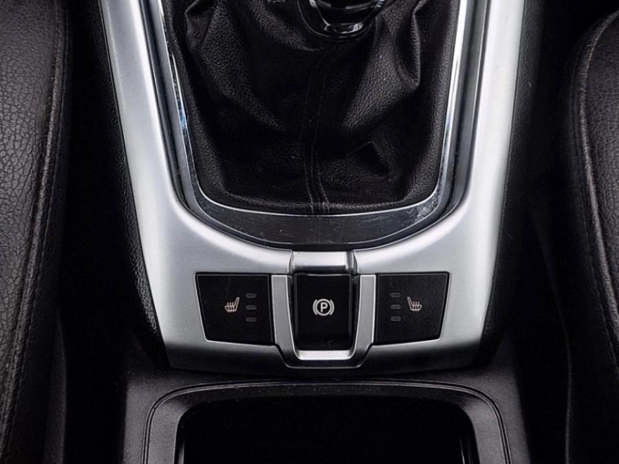 Dzeltens Opel Antara 2012 Rīga, ar dzinēja tilpumu 2.20 L un nobraukumu 235 tūkst. km par 6000 €, foto 32 vietnē AUTOMOTO.COM.LV
