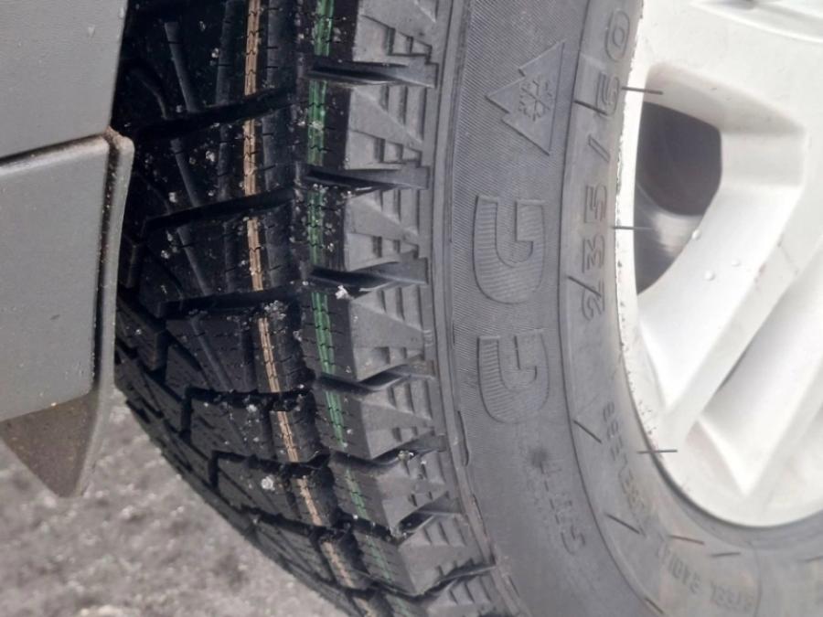 Dzeltens Opel Antara 2012 Rīga, ar dzinēja tilpumu 2.20 L un nobraukumu 235 tūkst. km par 6000 €, foto 45 vietnē AUTOMOTO.COM.LV