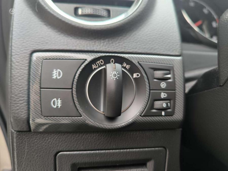 Dzeltens Opel Antara 2012 Šauļi, ar dzinēja tilpumu 2.23 L un nobraukumu 141 tūkst. km par 5600 €, foto 13 vietnē AUTOMOTO.COM.LV