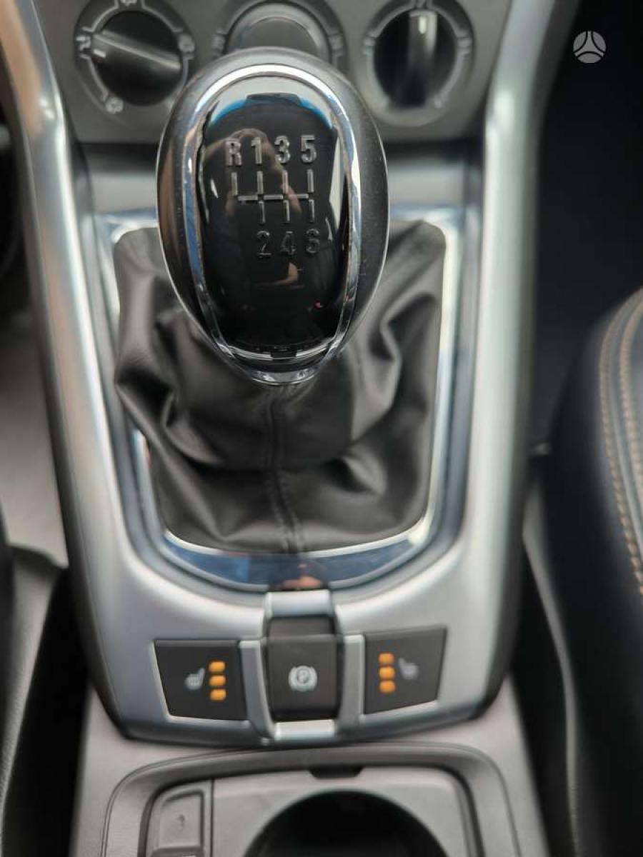 Dzeltens Opel Antara 2012 Šauļi, ar dzinēja tilpumu 2.23 L un nobraukumu 141 tūkst. km par 5600 €, foto 28 vietnē AUTOMOTO.COM.LV
