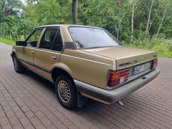 Brūns Opel Ascona 1983 Anykščiai, ar dzinēja tilpumu 1.80 L un nobraukumu 178 tūkst. km par 4000 €, foto 3 vietnē AUTOMOTO.COM.LV