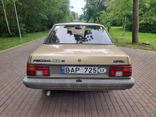 Brūns Opel Ascona 1983 Anykščiai, ar dzinēja tilpumu 1.80 L un nobraukumu 178 tūkst. km par 4000 €, foto 4 vietnē AUTOMOTO.COM.LV