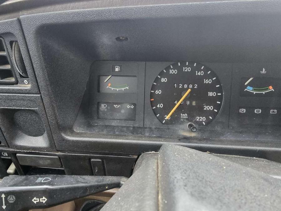 Brūns Opel Ascona 1984 Kelmė, ar dzinēja tilpumu 1.60 L un nobraukumu 13 tūkst. km par 700 €, foto 16 vietnē AUTOMOTO.COM.LV