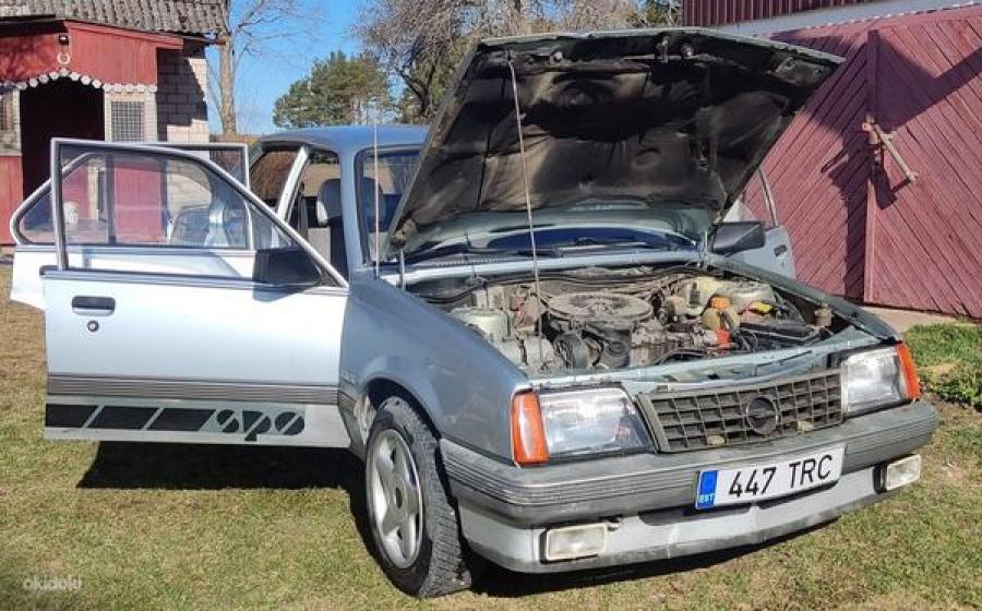 Pelēks Opel Ascona 1984 Kohtla-Jerve, ar dzinēja tilpumu 1.60 L un nobraukumu 83 tūkst. km par 500 €, foto 6 vietnē AUTOMOTO.COM.LV