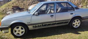 Pelēks Opel Ascona 1984 Kohtla-Jerve, ar dzinēja tilpumu 1.60 L un nobraukumu 83 tūkst. km par 500 €, foto 16 vietnē AUTOMOTO.COM.LV