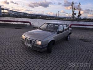 Grey Opel Ascona 1987 in Ventspils, with an engine capacity of 1.60 L and mileage of 44 thousand km for 1550 €, photo 3 on AUTOMOTO.COM.LV