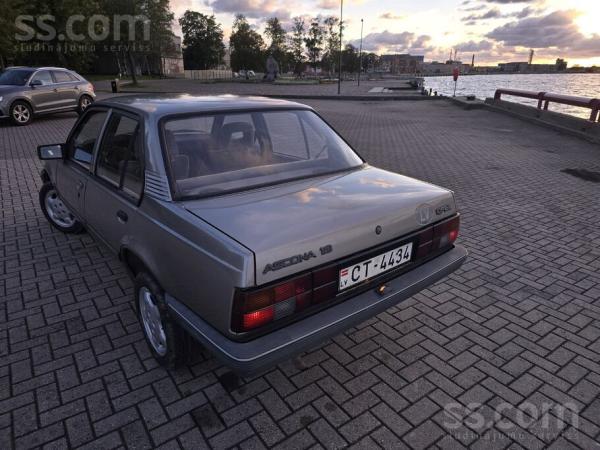 Grey Opel Ascona 1987 in Ventspils, with an engine capacity of 1.60 L and mileage of 44 thousand km for 1550 €, photo 5 on AUTOMOTO.COM.LV