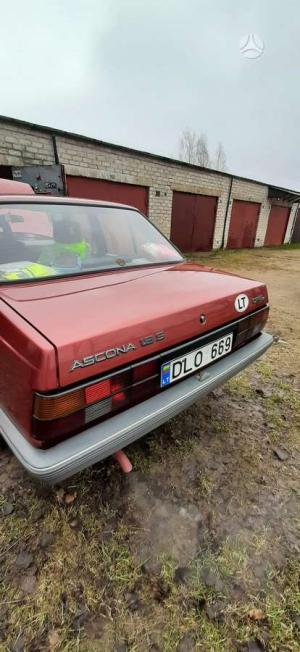 Sarkans Opel Ascona 1987 Mažeikiai, ar dzinēja tilpumu 1.80 L un nobraukumu 38 tūkst. km par 3000 €, foto 5 vietnē AUTOMOTO.COM.LV