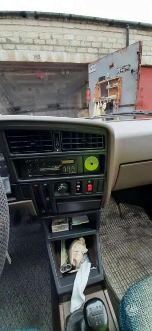 Sarkans Opel Ascona 1987 Mažeikiai, ar dzinēja tilpumu 1.80 L un nobraukumu 38 tūkst. km par 3000 €, foto 16 vietnē AUTOMOTO.COM.LV