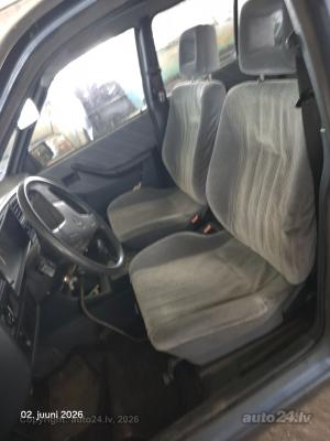 Opel Ascona 1988 in Parnu, with an engine capacity of 2.00 L and mileage of 88 thousand km for 1750 €, photo 3 on AUTOMOTO.COM.LV