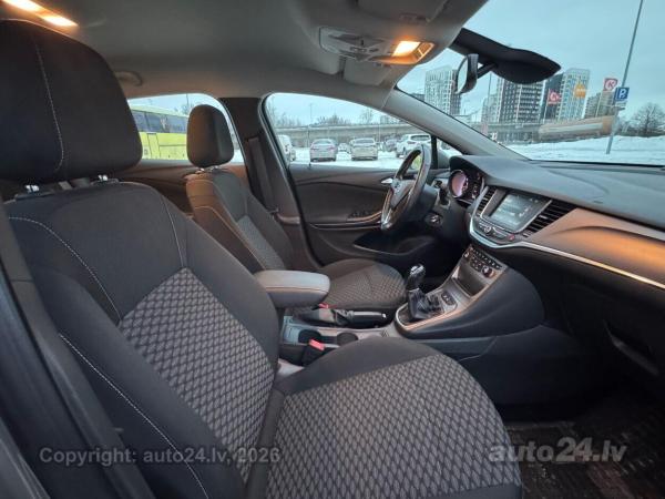 Beige Opel Astra 2016 in Tallinn, with an engine capacity of 1.40 L and mileage of 70 thousand km for 6999 €, photo 5 on AUTOMOTO.COM.LV