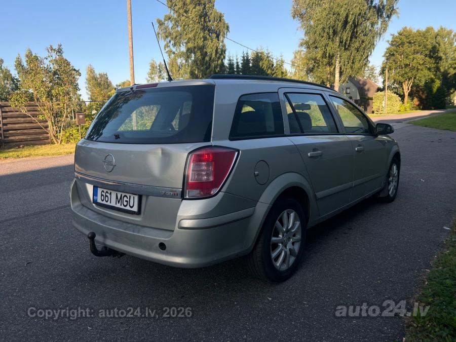 Beige Opel Astra 2007 in Parnu, with an engine capacity of 1.70 L and mileage of 272 thousand km for 1790 €, photo 6 on AUTOMOTO.COM.LV