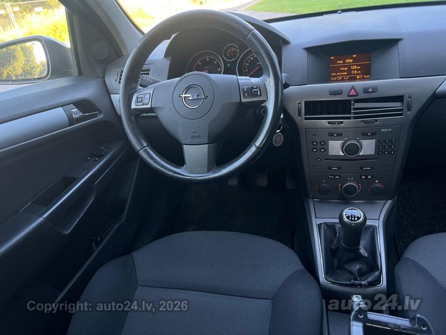 Beige Opel Astra 2007 in Parnu, with an engine capacity of 1.70 L and mileage of 272 thousand km for 1790 €, photo 8 on AUTOMOTO.COM.LV