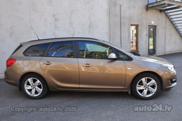 Smilšu krāsa Opel Astra 2013 Tallina, ar dzinēja tilpumu 1.40 L un nobraukumu 236 tūkst. km par 3500 €, foto 2 vietnē AUTOMOTO.COM.LV