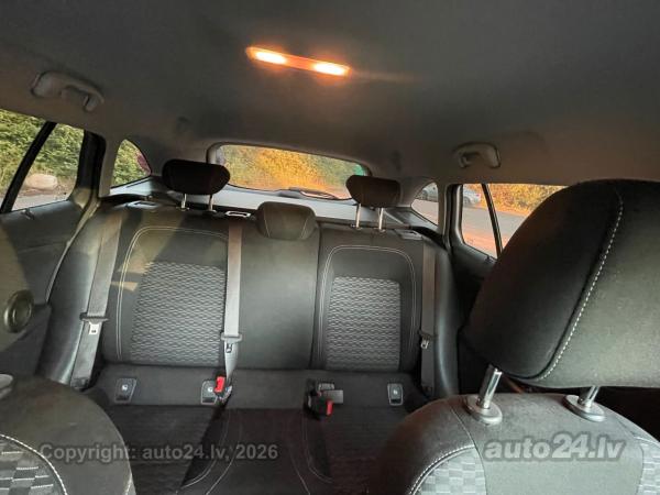 Beige Opel Astra 2017 in Tallinn, with an engine capacity of 1.40 L and mileage of 157 thousand km for 10900 €, photo 10 on AUTOMOTO.COM.LV