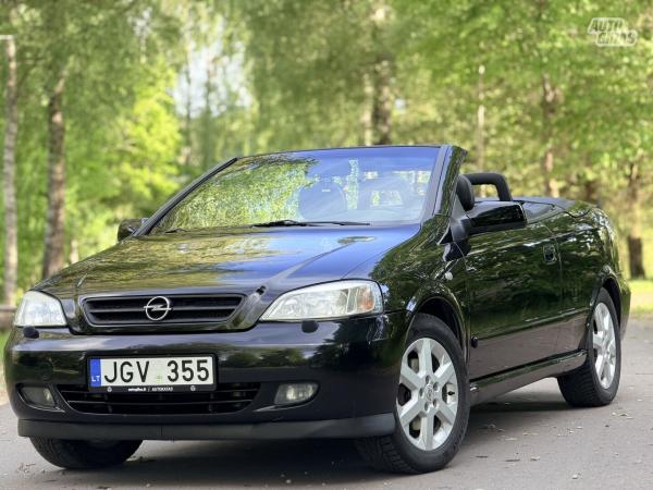 Black Opel Astra 2002 in Utena, with an engine capacity of 2.20 L and mileage of 287 thousand km for 1950 €, photo 1 on AUTOMOTO.COM.LV