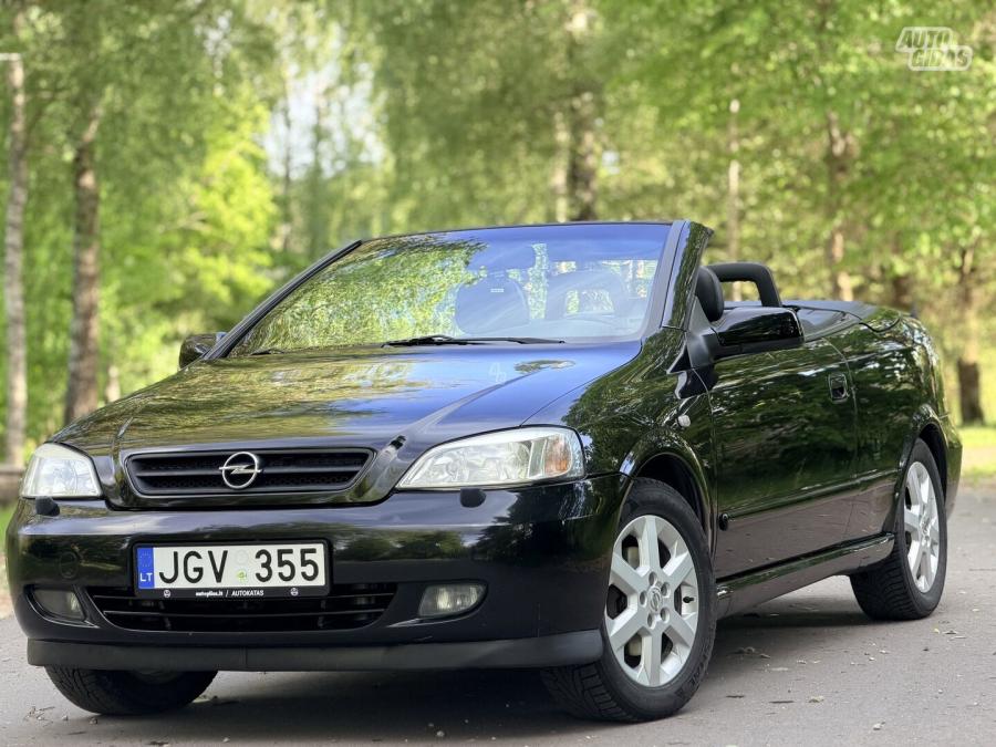 Black Opel Astra 2002 in Utena, with an engine capacity of 2.20 L and mileage of 287 thousand km for 1950 €, photo 1 on AUTOMOTO.COM.LV