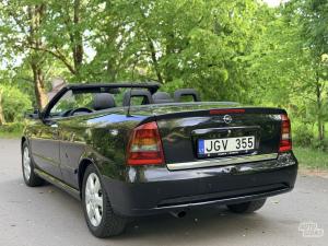 Black Opel Astra 2002 in Utena, with an engine capacity of 2.20 L and mileage of 287 thousand km for 1950 €, photo 14 on AUTOMOTO.COM.LV