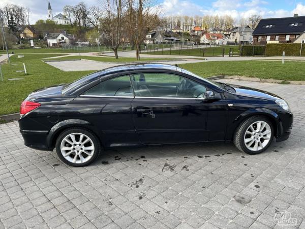 Melns Opel Astra 2007 Kauņa, ar dzinēja tilpumu 1.80 L un nobraukumu 214 tūkst. km par 2790 €, foto 6 vietnē AUTOMOTO.COM.LV