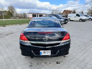 Melns Opel Astra 2007 Kauņa, ar dzinēja tilpumu 1.80 L un nobraukumu 214 tūkst. km par 2790 €, foto 9 vietnē AUTOMOTO.COM.LV