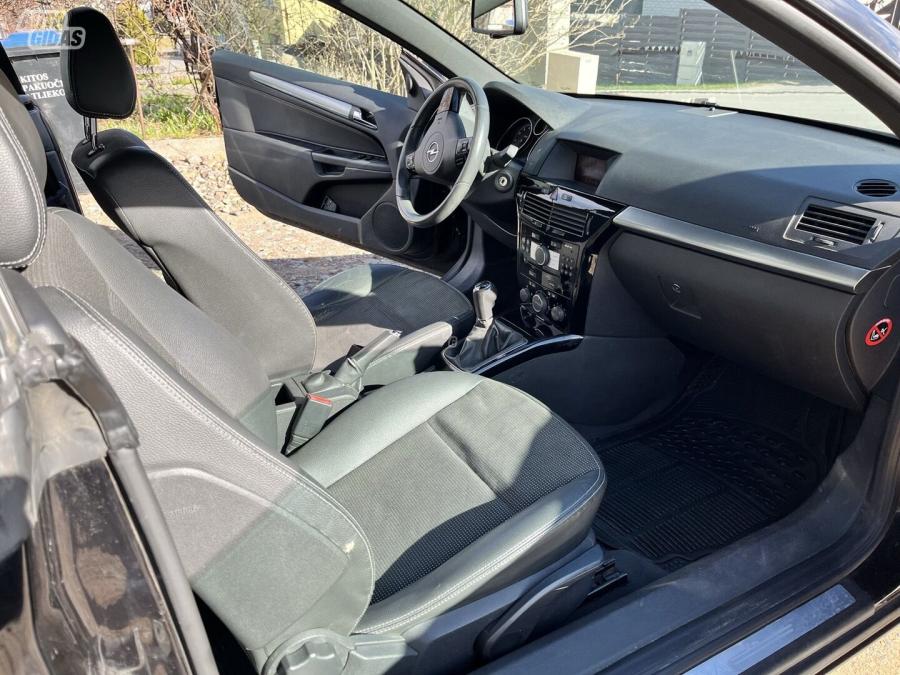 Melns Opel Astra 2007 Kauņa, ar dzinēja tilpumu 1.80 L un nobraukumu 214 tūkst. km par 2790 €, foto 16 vietnē AUTOMOTO.COM.LV