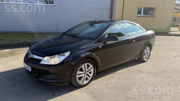 Melns Opel Astra 2007 Jelgava, ar dzinēja tilpumu 1.90 L un nobraukumu 232 tūkst. km par 3100 €, foto 1 vietnē AUTOMOTO.COM.LV