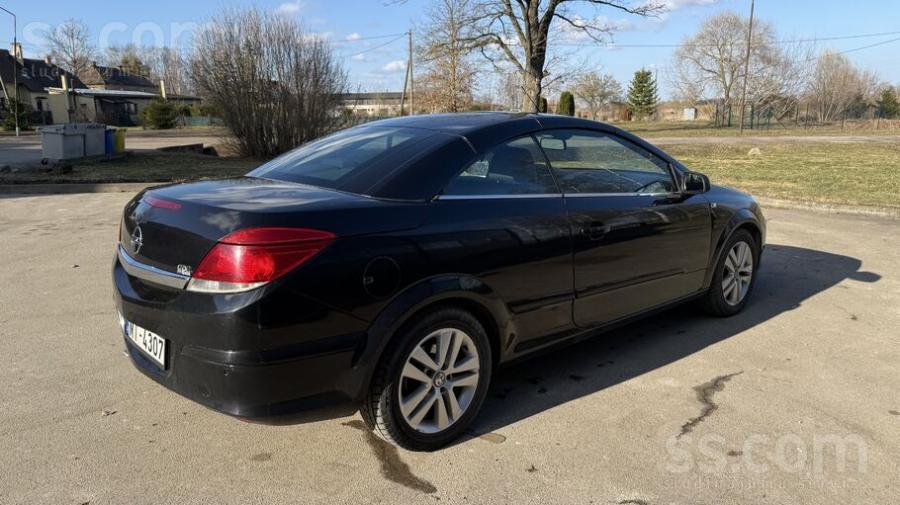 Melns Opel Astra 2007 Jelgava, ar dzinēja tilpumu 1.90 L un nobraukumu 232 tūkst. km par 2700 €, foto 6 vietnē AUTOMOTO.COM.LV