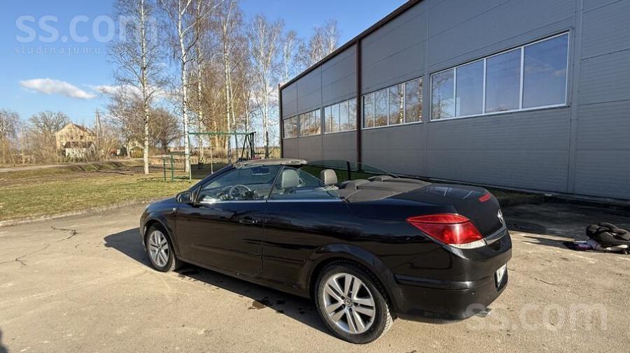 Melns Opel Astra 2007 Jelgava, ar dzinēja tilpumu 1.90 L un nobraukumu 232 tūkst. km par 2700 €, foto 8 vietnē AUTOMOTO.COM.LV