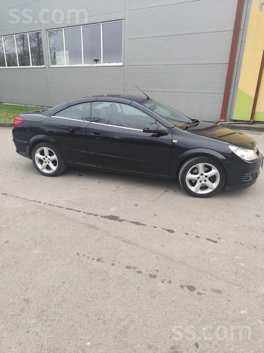 Melns Opel Astra 2007 Jelgava, ar dzinēja tilpumu 1.90 L un nobraukumu 232 tūkst. km par 2700 €, foto 13 vietnē AUTOMOTO.COM.LV