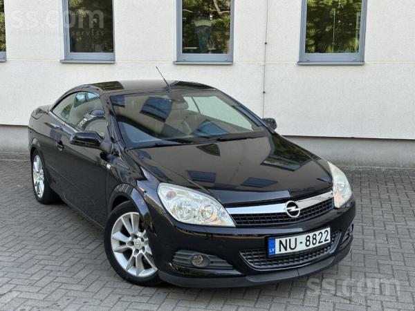 Black Opel Astra 2007 in Jelgava, with an engine capacity of 1.80 L and mileage of 0 thousand km for 3350 €, photo 1 on AUTOMOTO.COM.LV