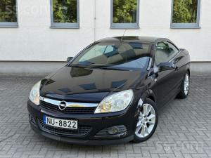 Black Opel Astra 2007 in Jelgava, with an engine capacity of 1.80 L and mileage of 0 thousand km for 3350 €, photo 4 on AUTOMOTO.COM.LV
