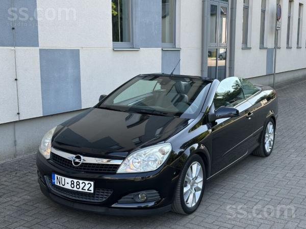 Black Opel Astra 2007 in Jelgava, with an engine capacity of 1.80 L and mileage of 0 thousand km for 3350 €, photo 8 on AUTOMOTO.COM.LV