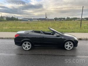 Melns Opel Astra 2007 Rēzekne, ar dzinēja tilpumu 1.90 L un nobraukumu 214 tūkst. km par 2650 €, foto  vietnē AUTOMOTO.COM.LV