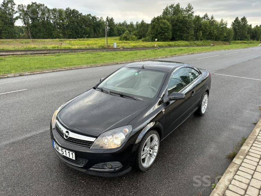 Melns Opel Astra 2007 Rēzekne, ar dzinēja tilpumu 1.90 L un nobraukumu 214 tūkst. km par 2650 €, foto 3 vietnē AUTOMOTO.COM.LV