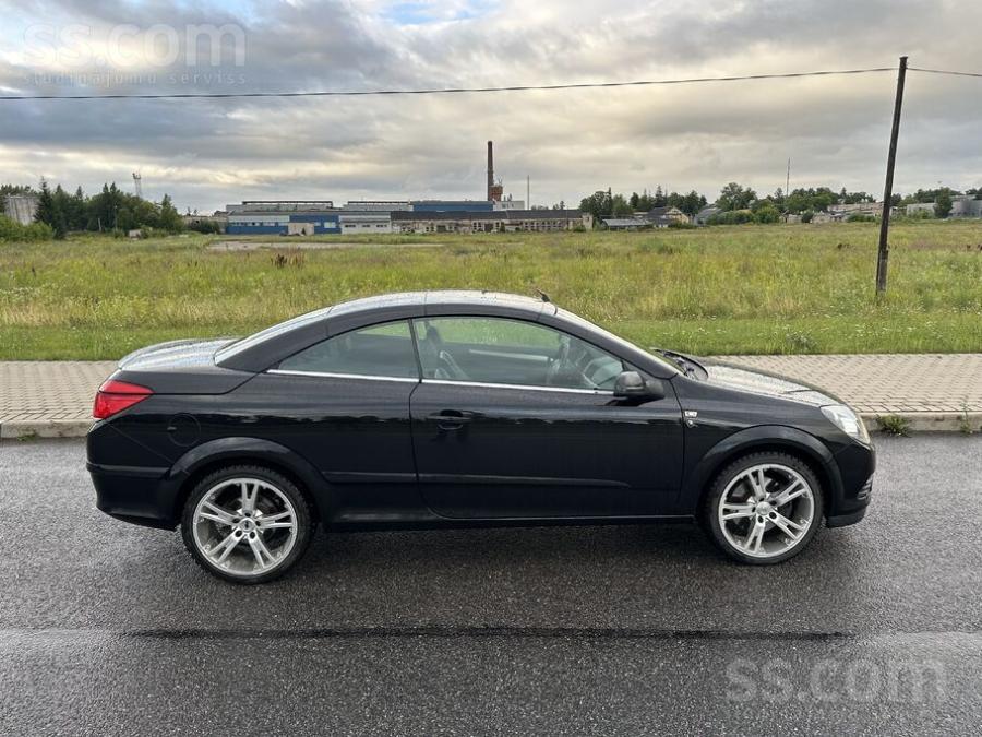 Melns Opel Astra 2007 Rēzekne, ar dzinēja tilpumu 1.90 L un nobraukumu 214 tūkst. km par 2650 €, foto 5 vietnē AUTOMOTO.COM.LV
