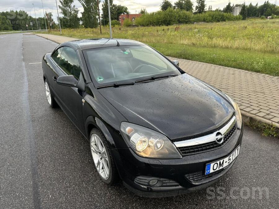 Melns Opel Astra 2007 Rēzekne, ar dzinēja tilpumu 1.90 L un nobraukumu 214 tūkst. km par 2650 €, foto 6 vietnē AUTOMOTO.COM.LV
